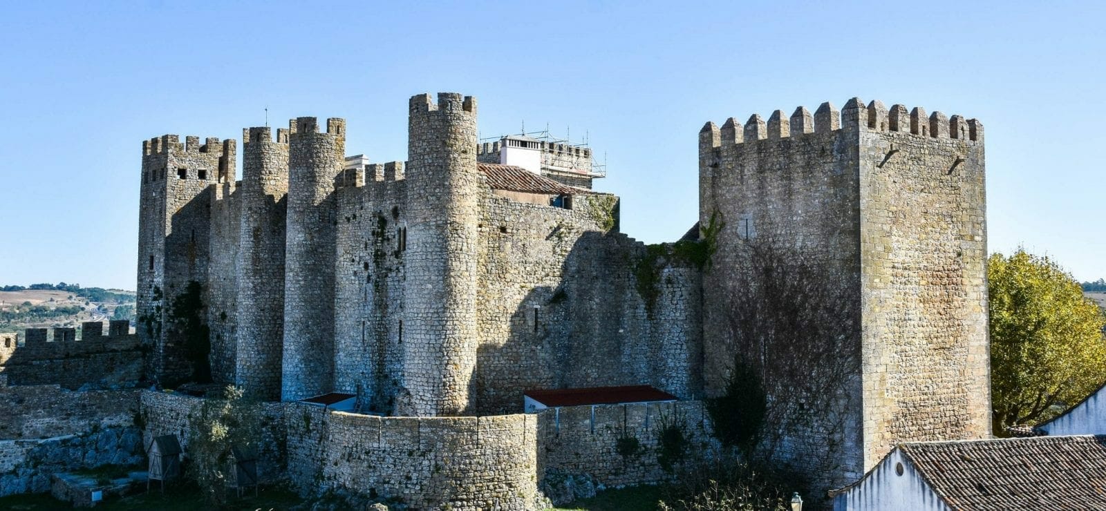 Castle Hunters: Explore Iconic Castles Worldwide