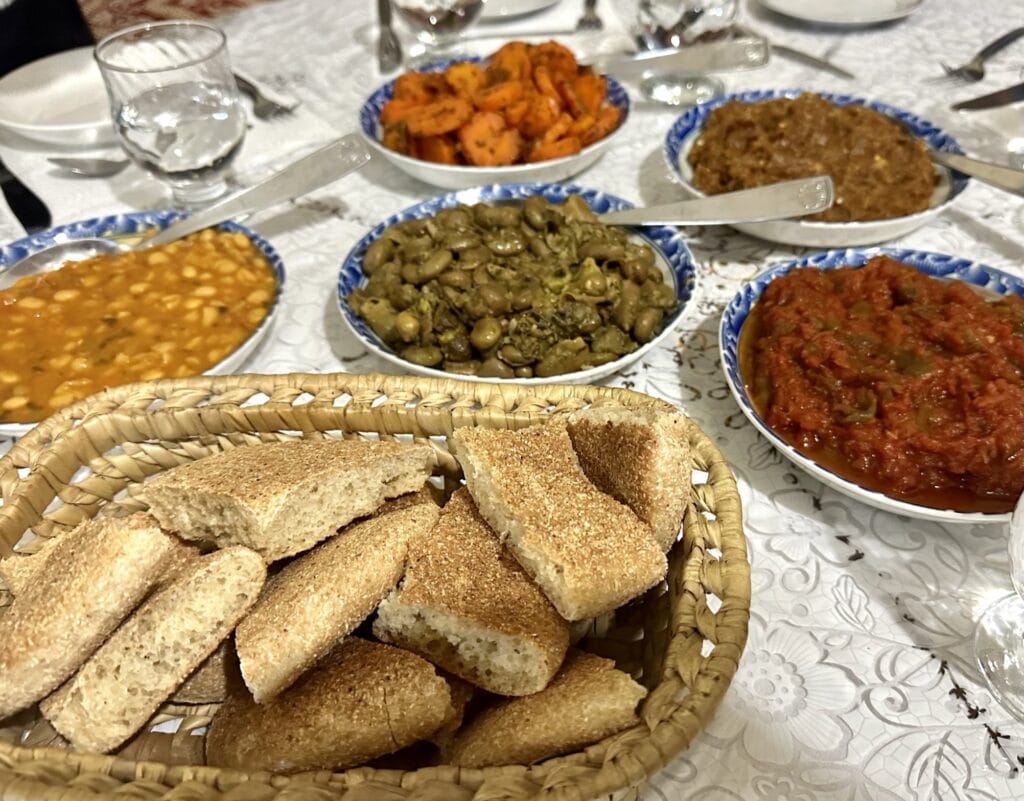 Embracing Morocco's Customs and Traditions: A Guide for Visitors ...