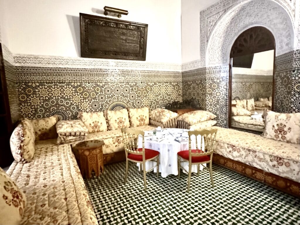 Embracing Morocco's Customs and Traditions: A Guide for Visitors ...