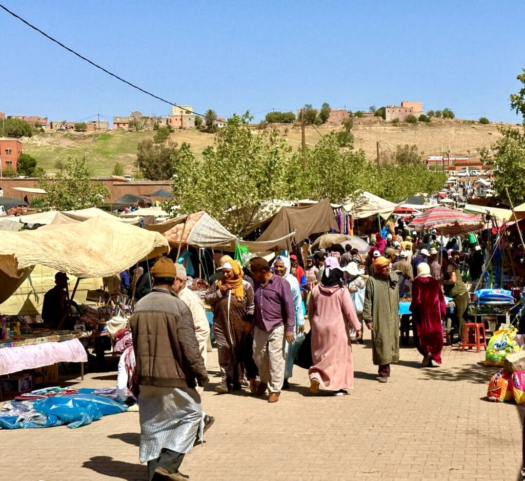 Embracing Morocco's Customs and Traditions: A Guide for Visitors ...