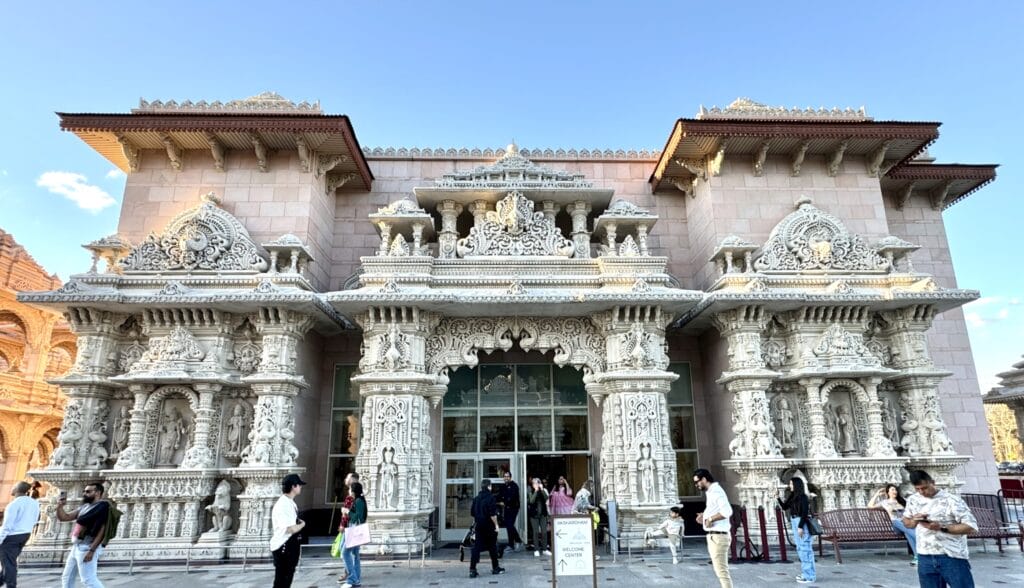 BAPS Swaminarayan Akshardham – A Hidden Gem in NJ